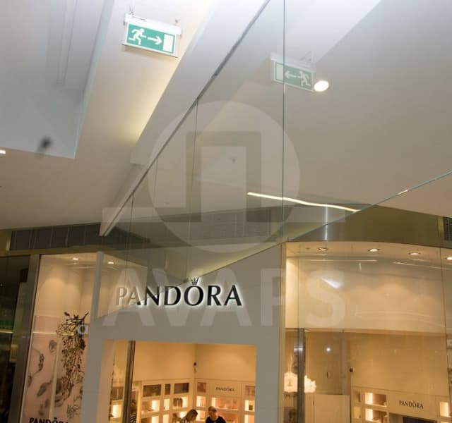 SMOKEbarrier SG | Glass static barriers | AVAPS EN