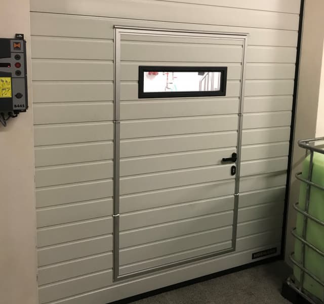 SECTIONAL GATES | Commercial doors | AVAPS EN